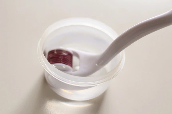 How to Clean Your Derma Roller at Home | Xdermaroller